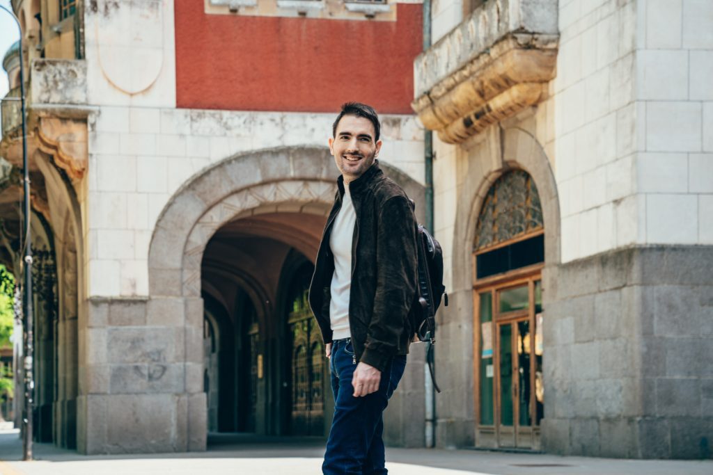 What is Fashion? The Elegant Secession Style of Northern Serbia... Mr.M ...