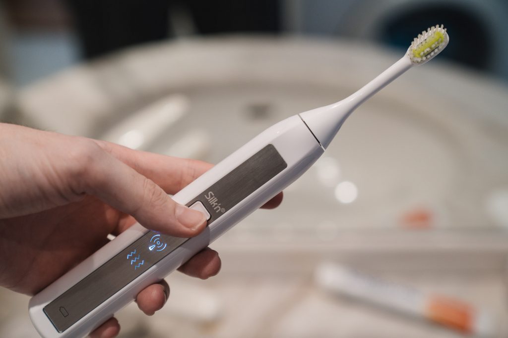 White teeth at home with Silk'n ToothWave! - Mr.M by Marko Tadic Blog ...