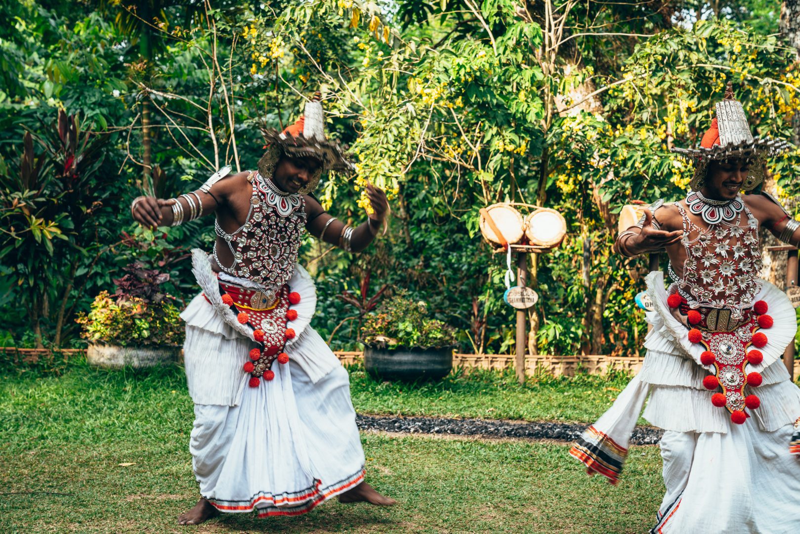 Letters from Sri Lanka: Kandyan Dance, a Unique Example of Sinhalese ...