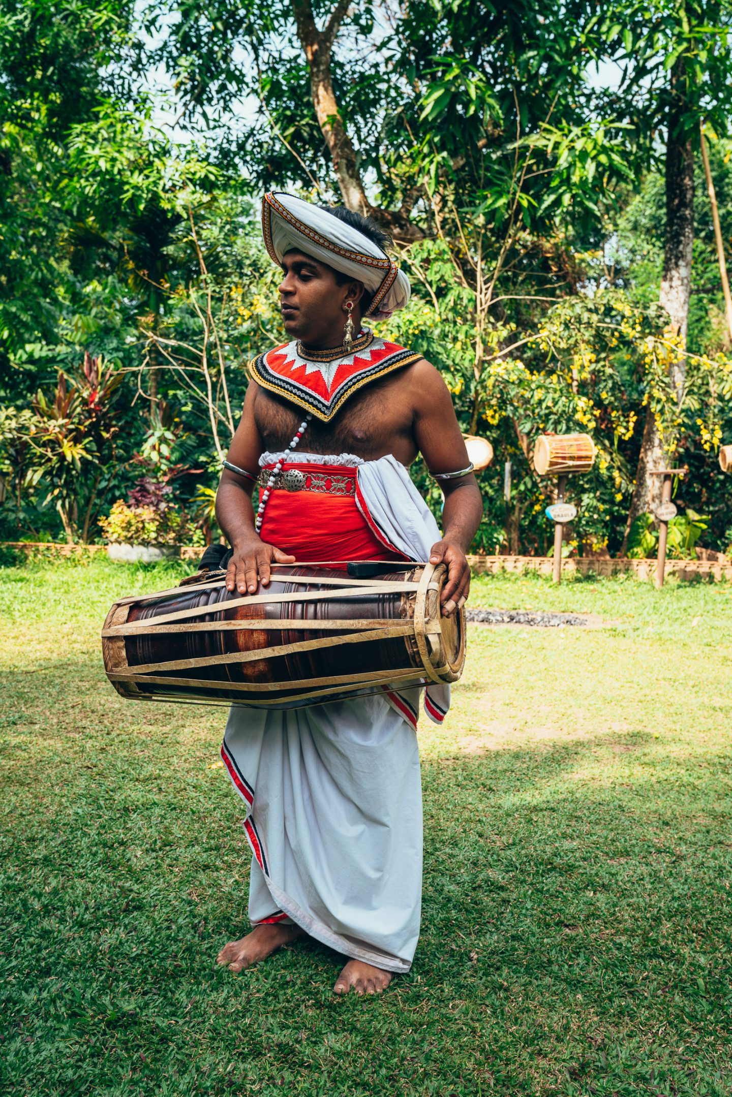 Letters from Sri Lanka: Kandyan Dance, a Unique Example of Sinhalese ...
