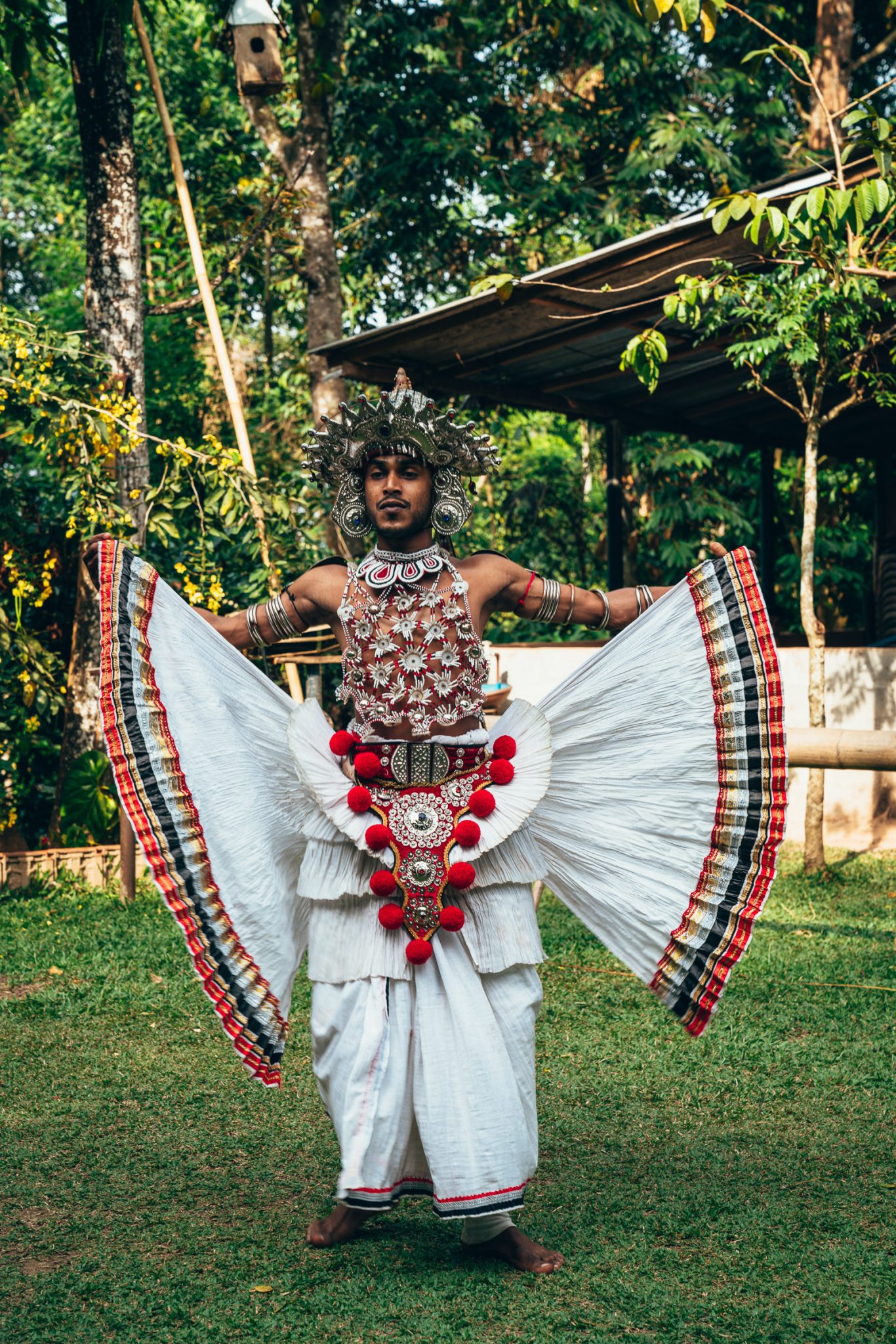 Letters from Sri Lanka: Kandyan Dance, a Unique Example of Sinhalese ...
