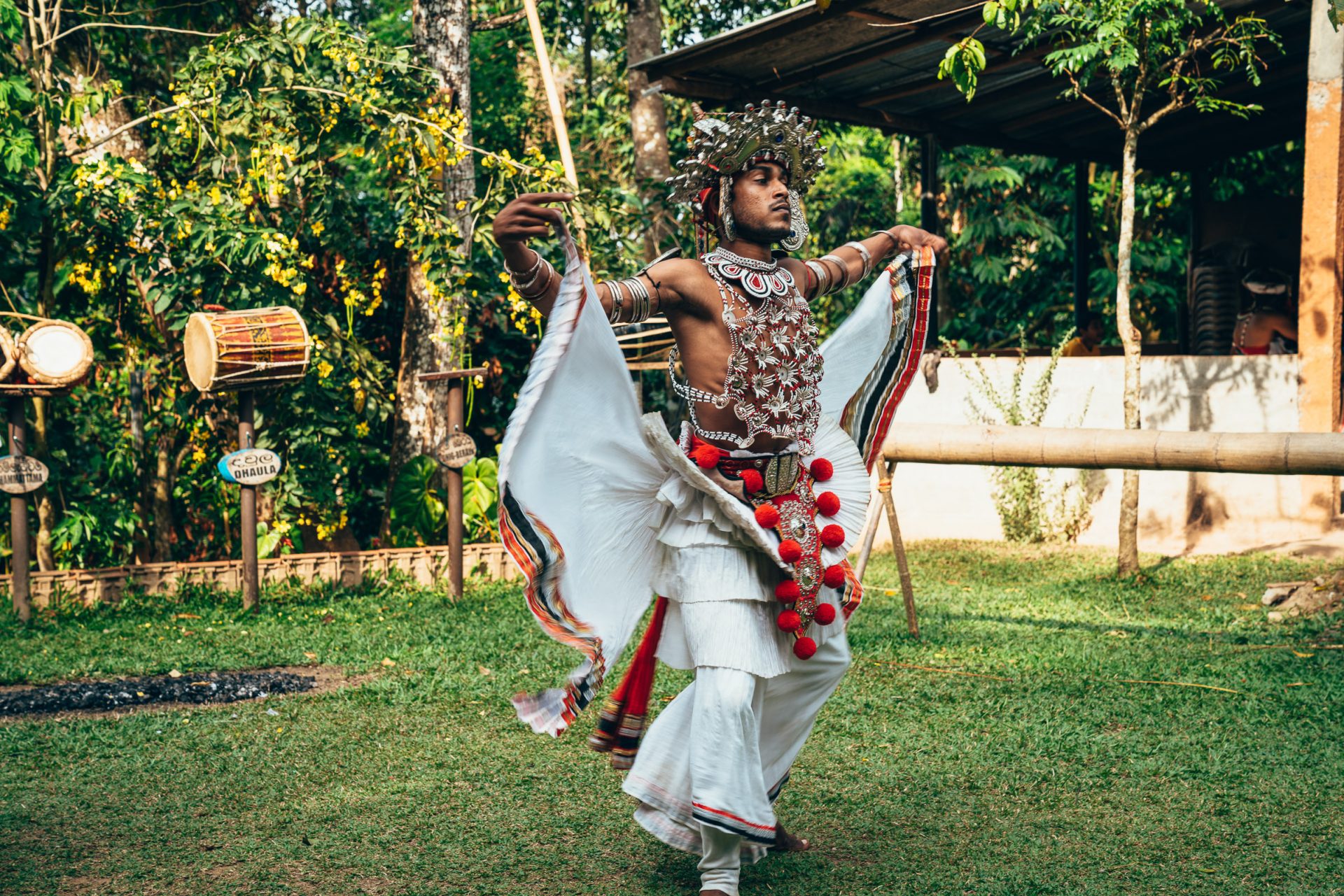 Letters from Sri Lanka: Kandyan Dance, a Unique Example of Sinhalese ...